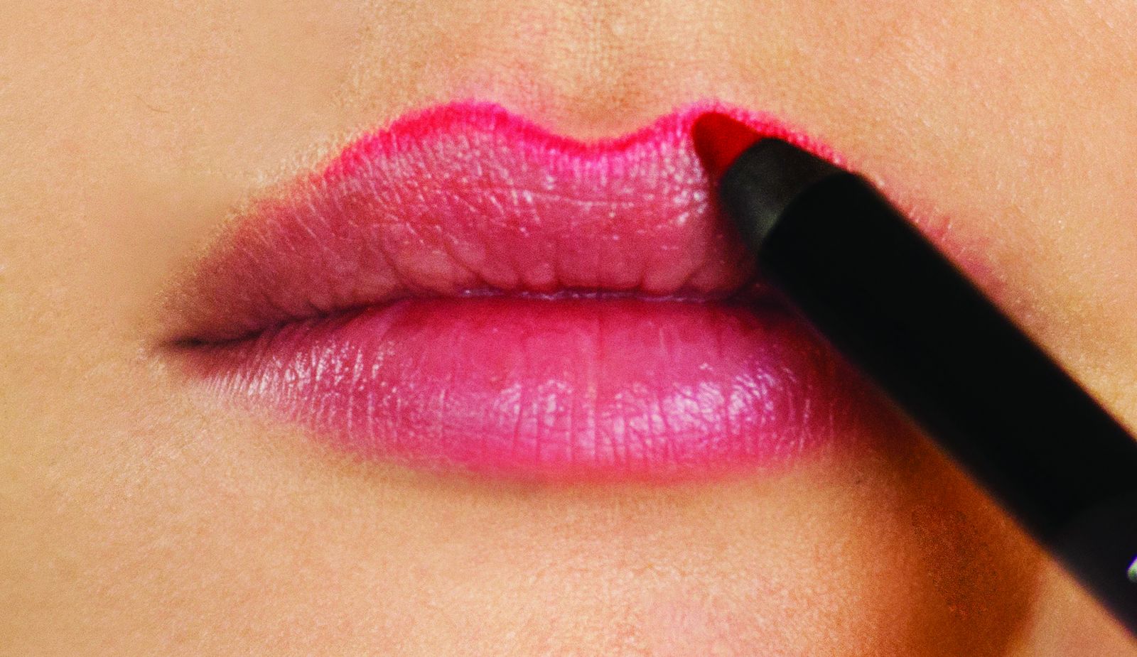 Step By Step to Perfect Glossy Red Lips | Identity Magazine